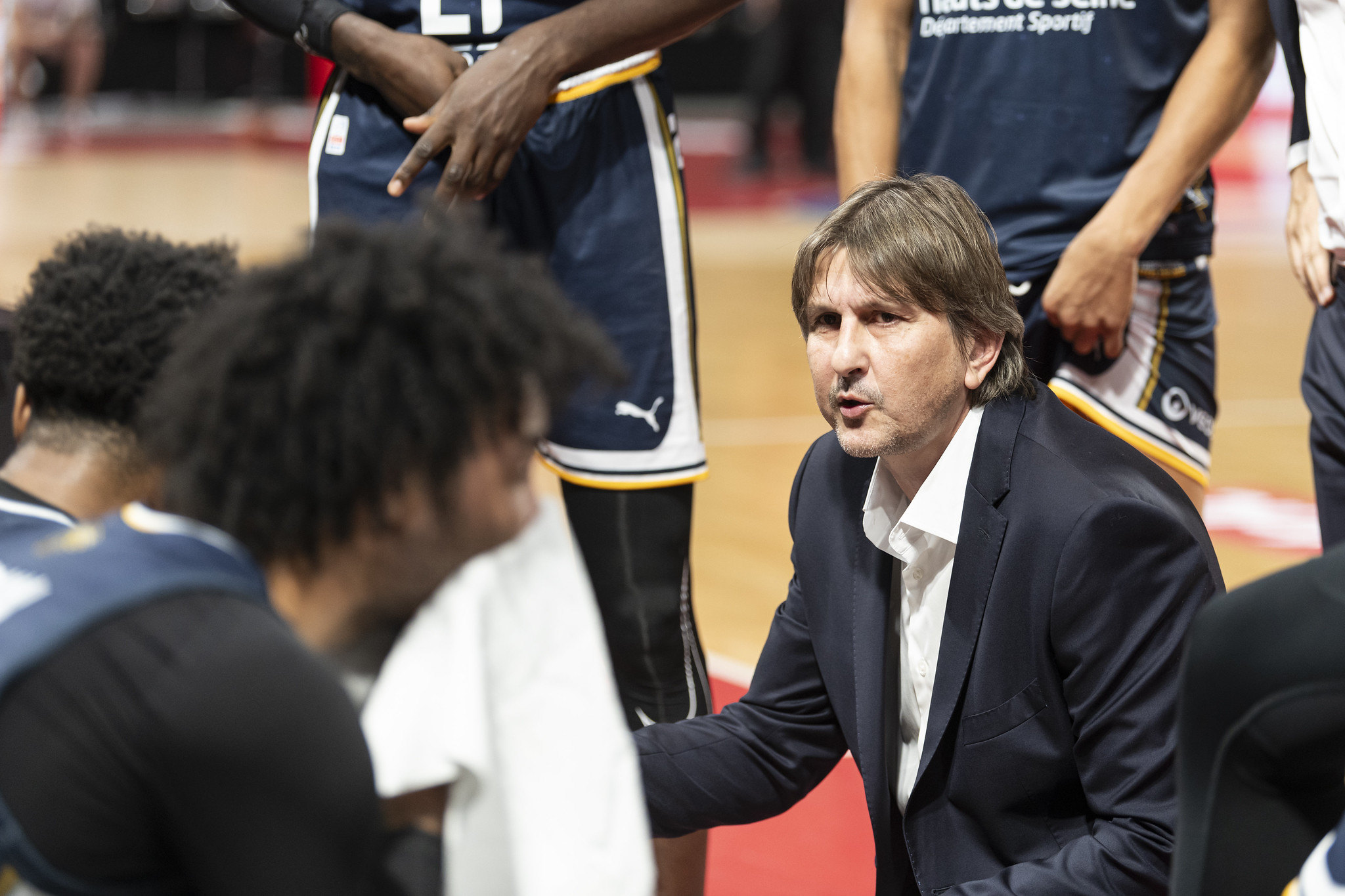 Les Metropolitans 92 se séparent de Laurent Foirest ! - BeBasket