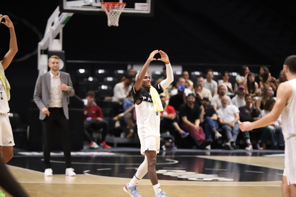 ITW T.J. Shorts, le meneur sensation du Paris Basketball retrace son ...
