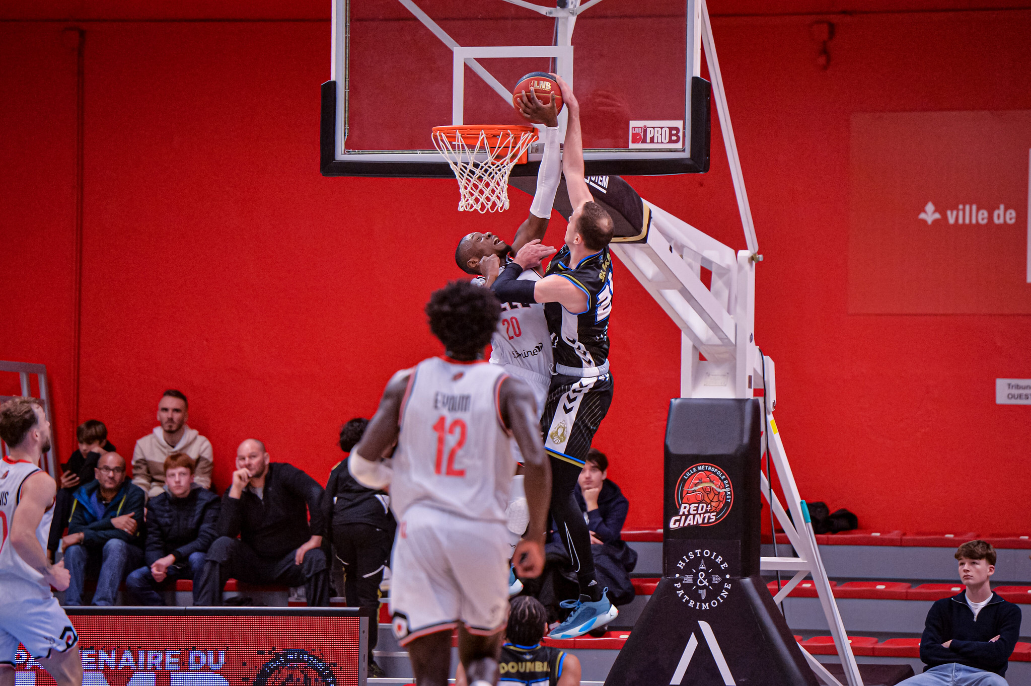 Entre régression sportive et crise structurelle, le grand écart du ...